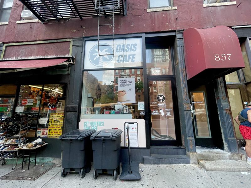 Oasis Cafe | W42ST.com